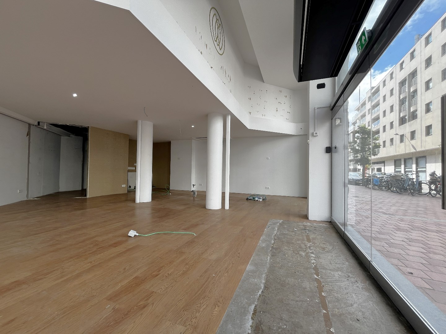 Hoekhandelspand Lippenslaan 340 te huur - Immo Van Acker Knokke